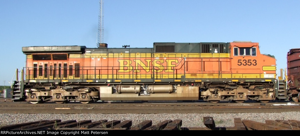BNSF 5353
